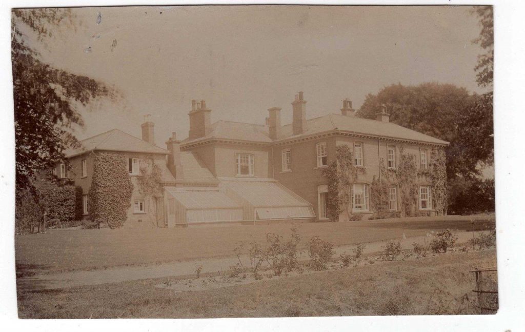Edwinstowe Hall c.1911 - Edwinstowe Historical Society